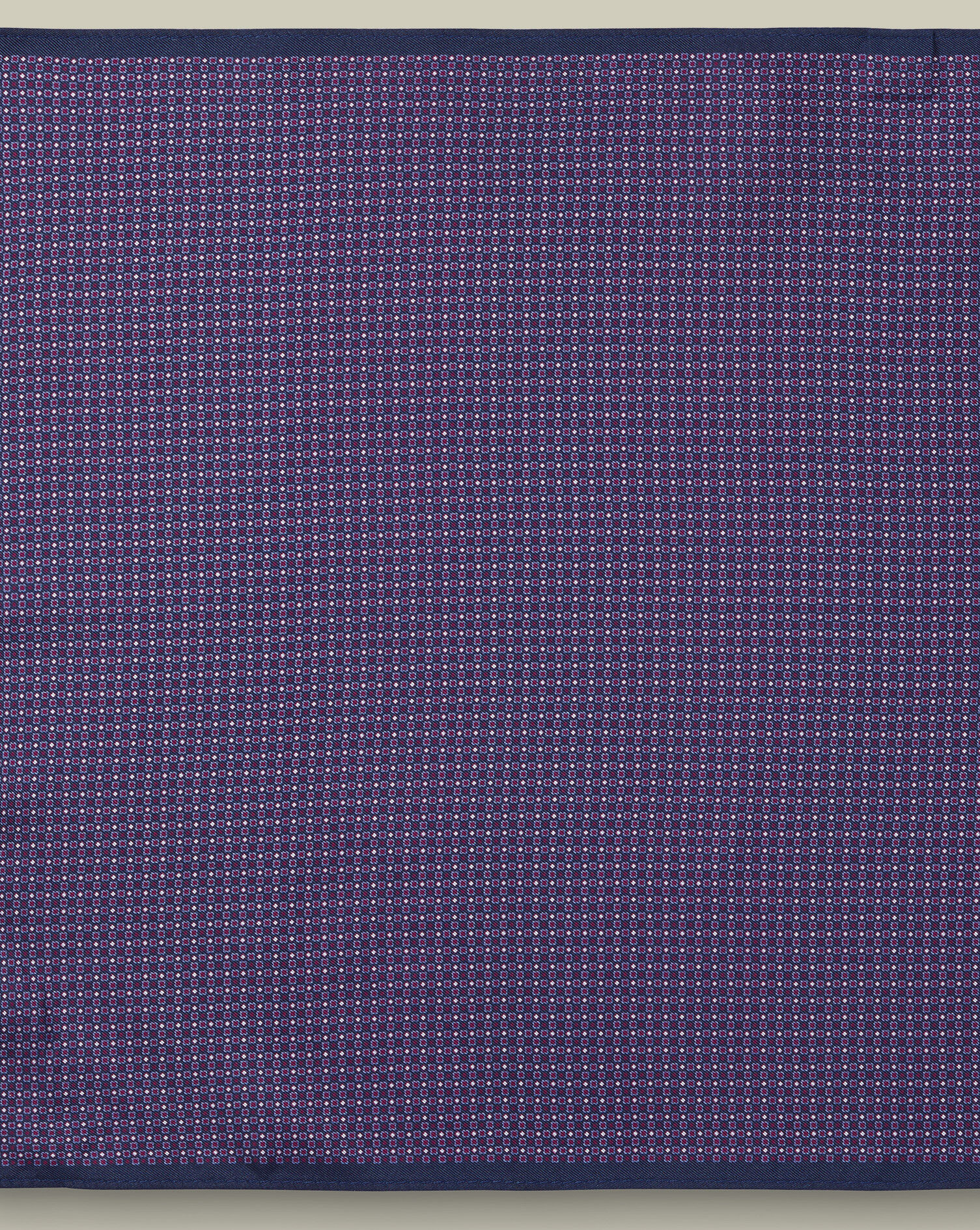 Men's Pocket squares | Charles Tyrwhitt