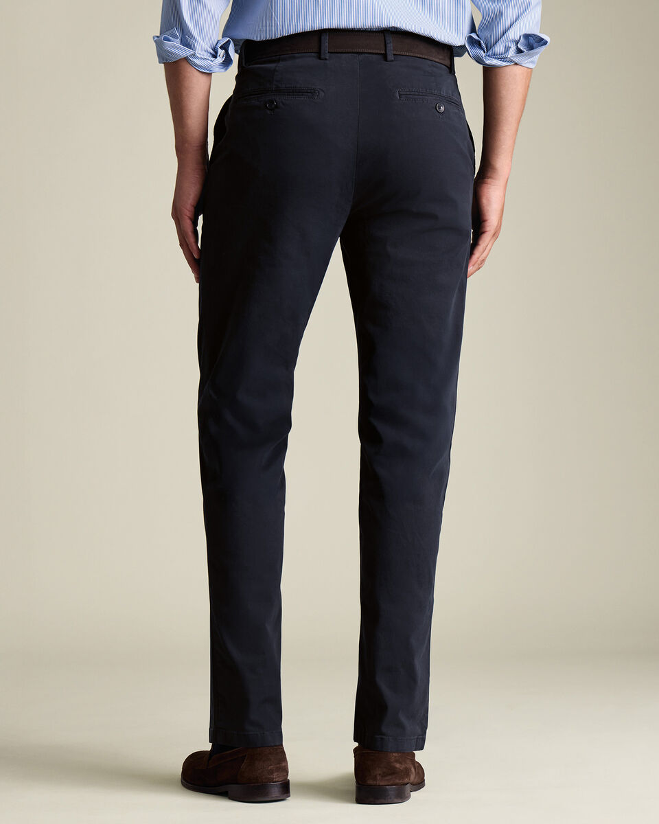 Casual Stretch Chinos - Navy | Charles Tyrwhitt NL