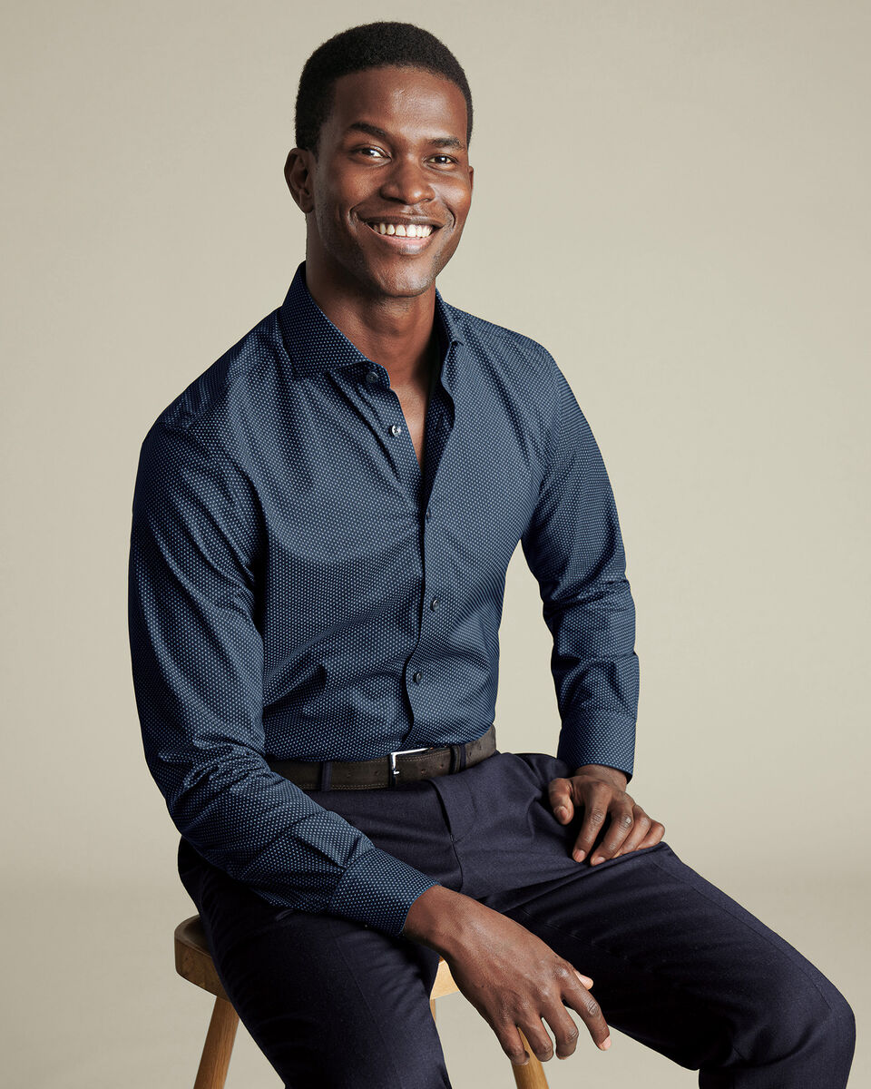 Bügelfreies Performance Twill-Hemd und geometrischem Muster ...