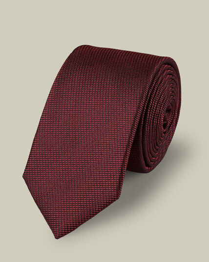 red tie