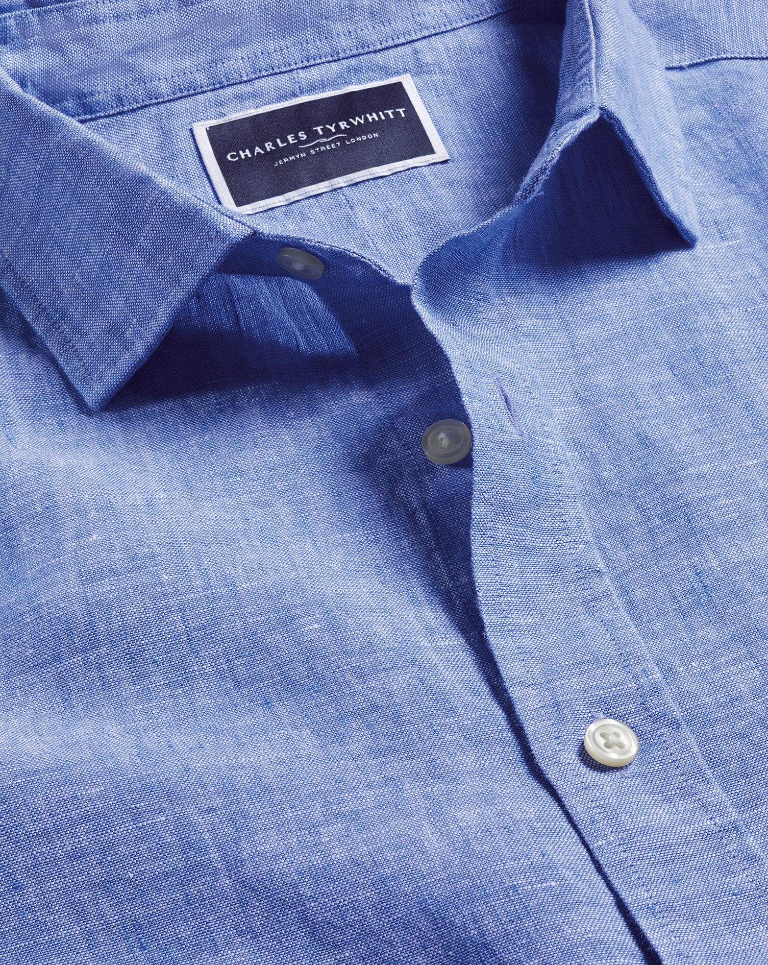 Men's Poplin Weave Shirts | Charles Tyrwhitt