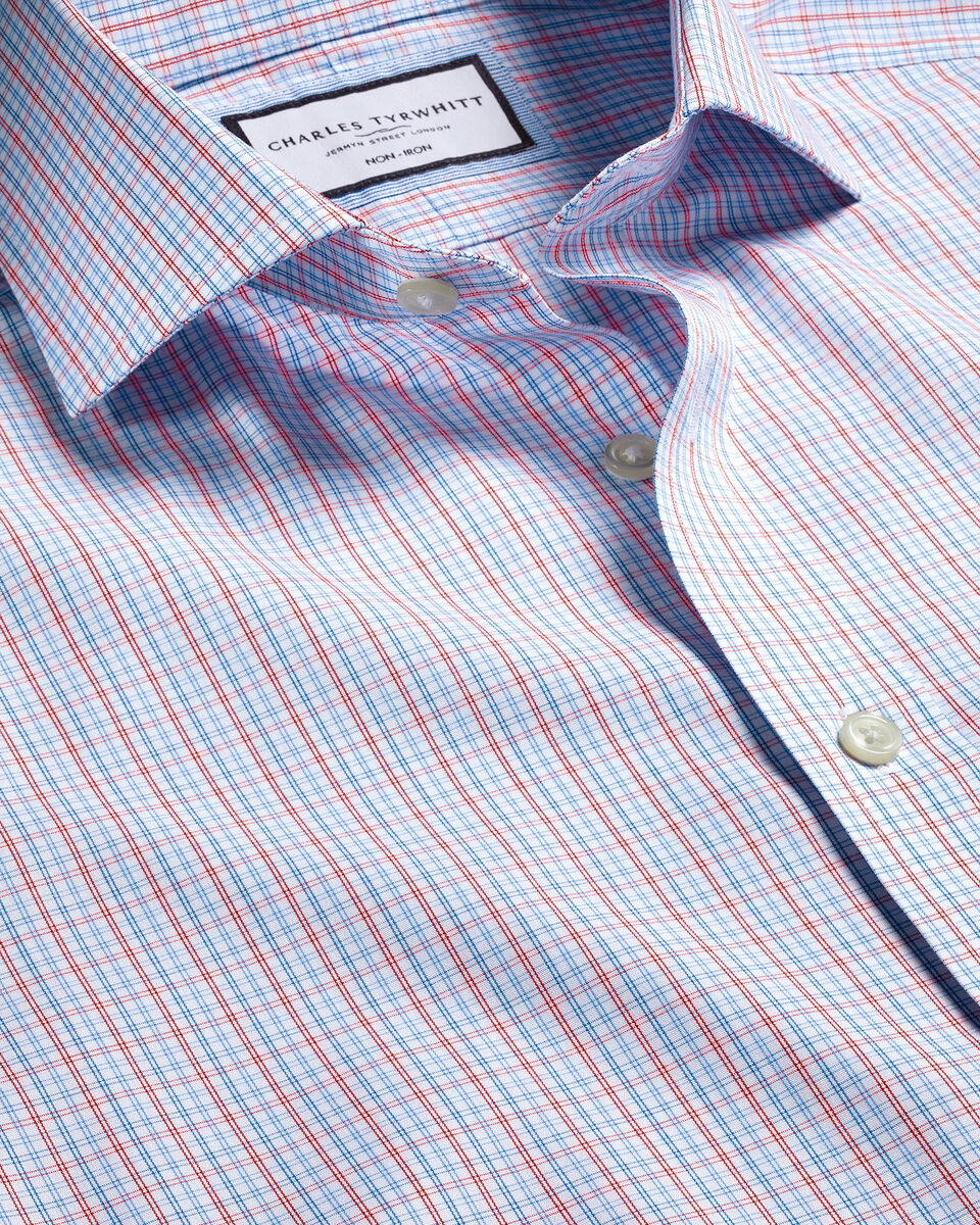 Cutaway kraag strijkvrij fijn Controle overhemd - Rood | Charles Tyrwhitt